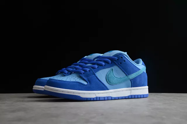 Nike SB Dunk Low Blue Raspberry - Hyped Office