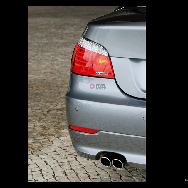 Refletor Parachoque Traseiro BMW Serie 5 (E60) 520i 525i 528i 530i 535i ...