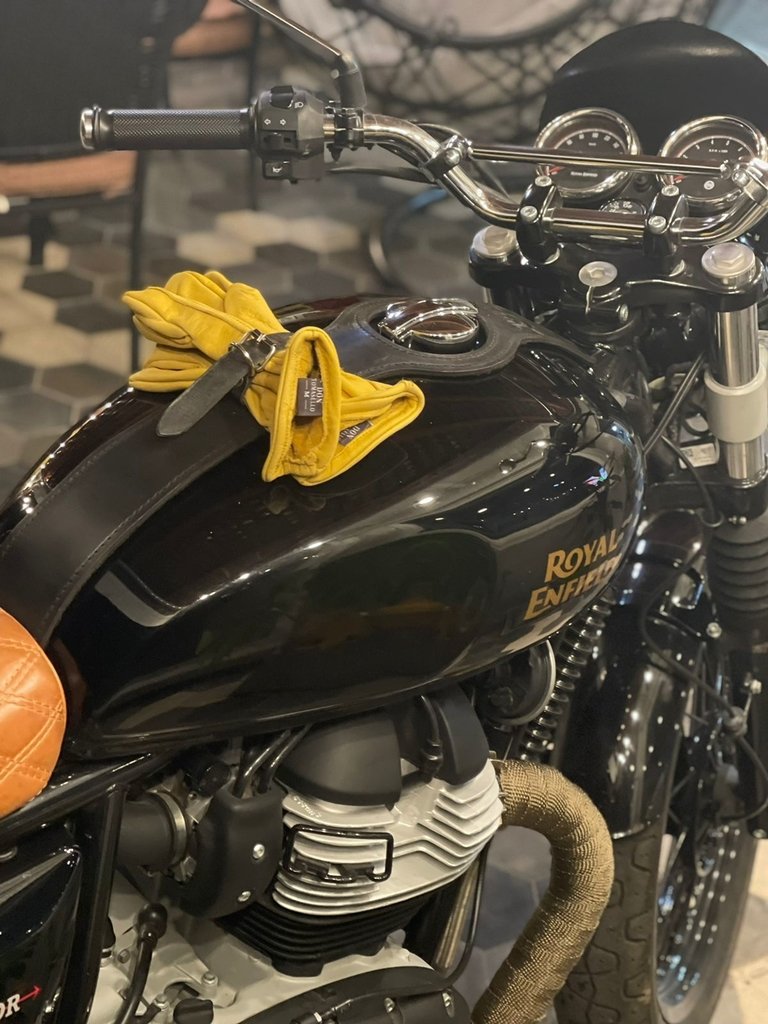 Corbata de tanque Royal Enfield - Don Tomasello