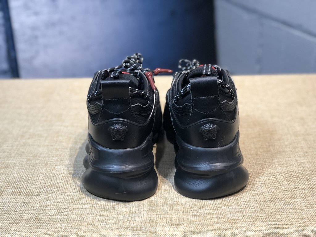 Versace Chain Reaction Black Red - Dolce Sneakers