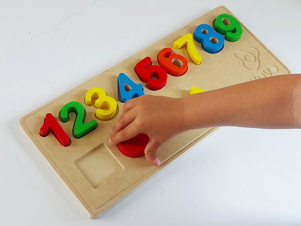 PANEL NÚMEROS Y FORMAS GEOMETRICAS - Tienda de Cositas