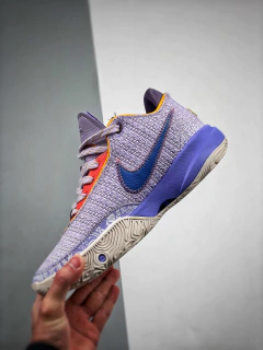 Tênis Nike LeBron 20 'Time Machine' - Roxo
