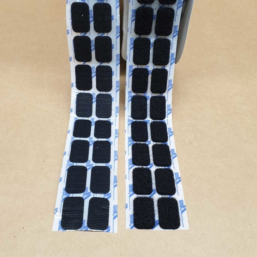 VELCRO RECTANGULAR 20X30MM AUTOADHESIVO 100 PARES