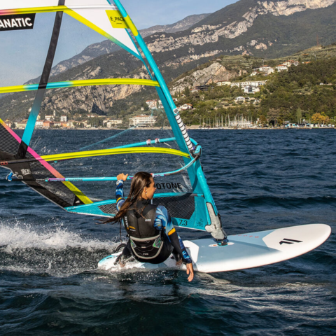 Windsurf Tabla Fanatic Gecko 2022 - Hard wind