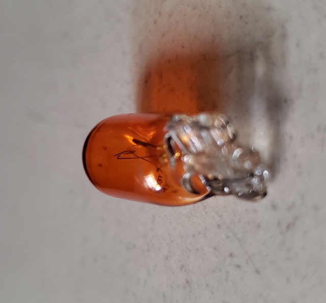 Lâmpada Pingo Laranja 12v 3w T10 Fit City Palio Siena Strada Kwid