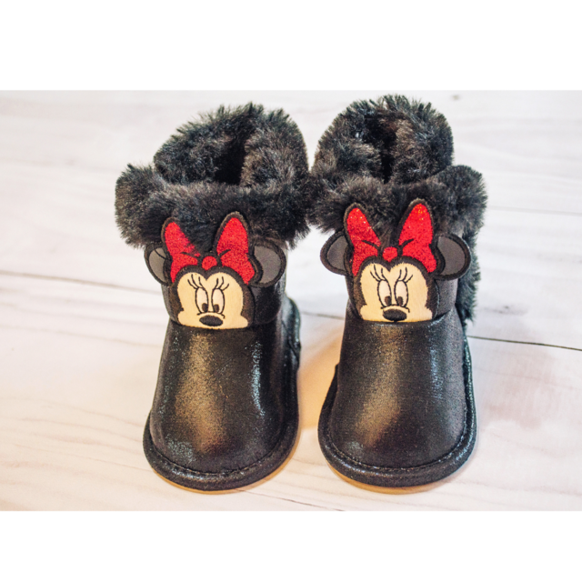 Botas Peludas con diseño de minnie glitter
