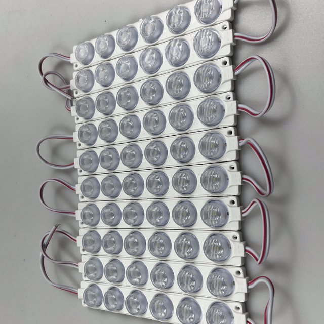 Módulo Injetado Led SMD 3030 com 6led 12v 6w IP65 Branco Frio