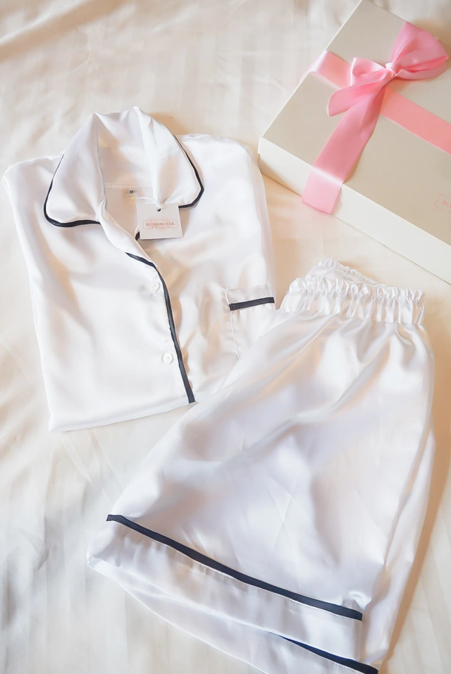 Pijama de Seda Venecia Blanco - Dra. Florencia Paniego