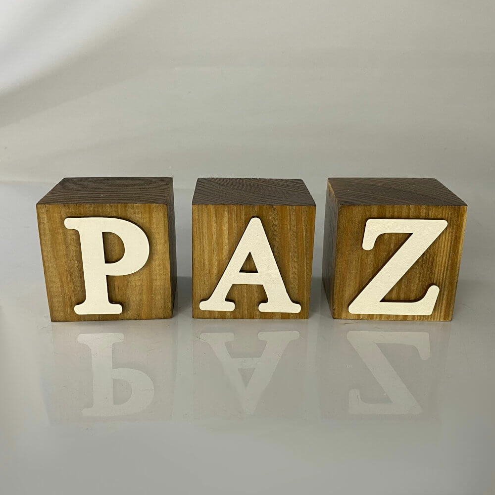 Palavra Paz em Madeira 18 cm x 6 cm x 6 cm