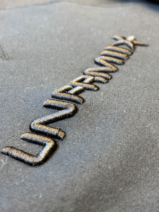 Comprar UNIFORM en BOS