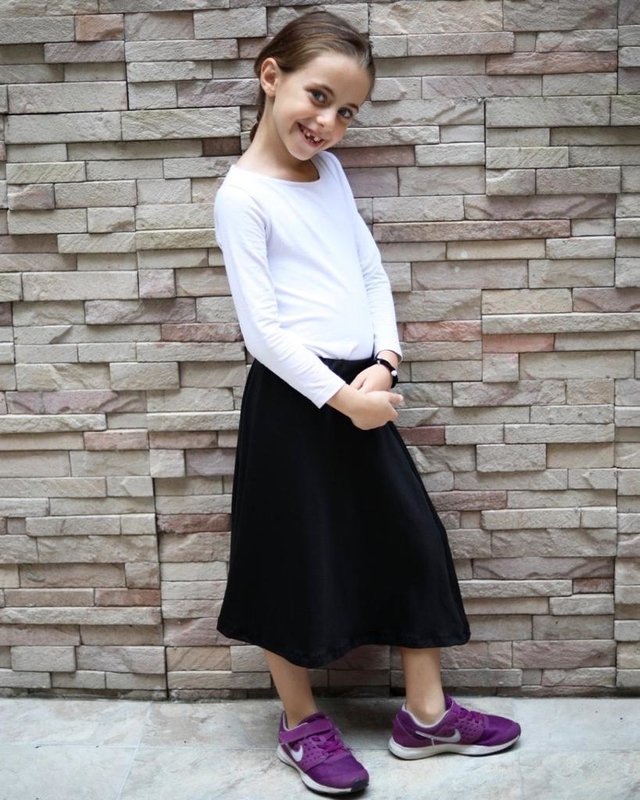 Pollera acampanada Lycra lisa. Niñas - Cherry Boop