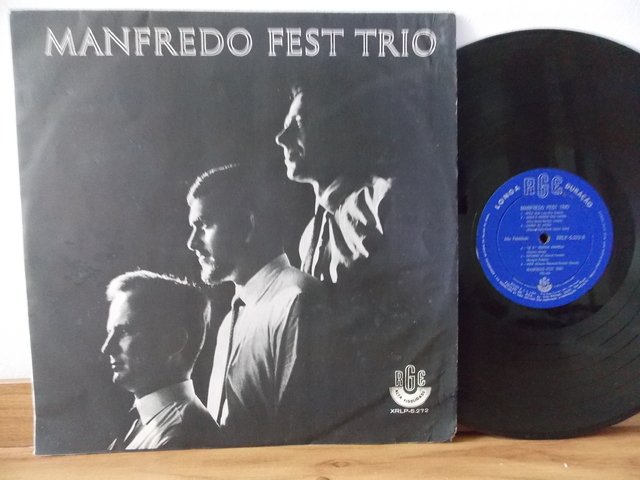 LP MANFREDO FEST TRIO - 1965 - RGE - 1ª EDIÇÃO