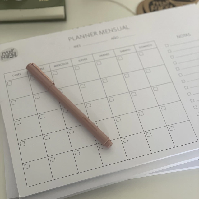 PLANNER MENSUAL PERPETUO - Comprar en Muy Papel