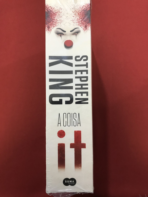 Livro - It: A Coisa - Stephen King - Suma de Letras - Novo