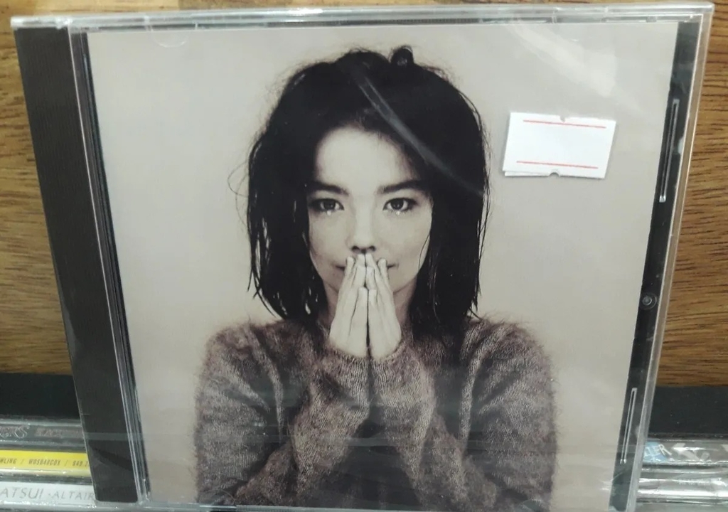 Björk - Debut - Comprar en Volumen 4