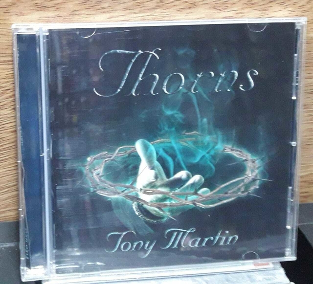 Tony Martin - Thorns - Comprar en Volumen 4