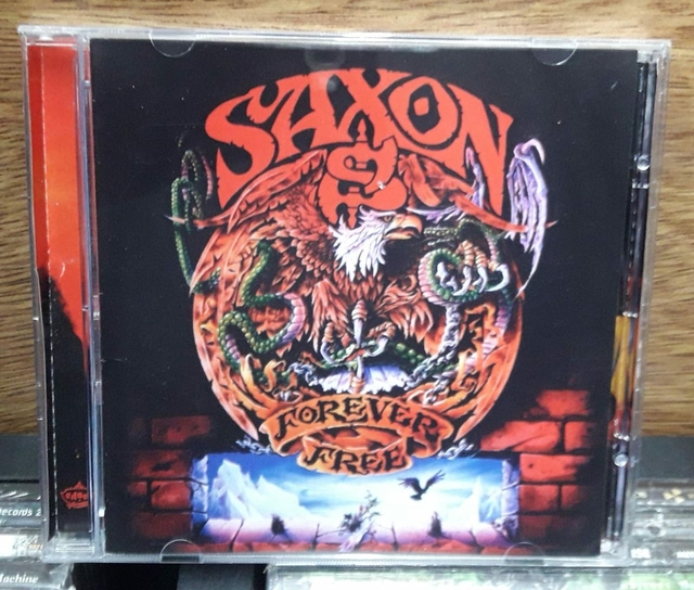 Saxon - Forever Free - Comprar en Volumen 4