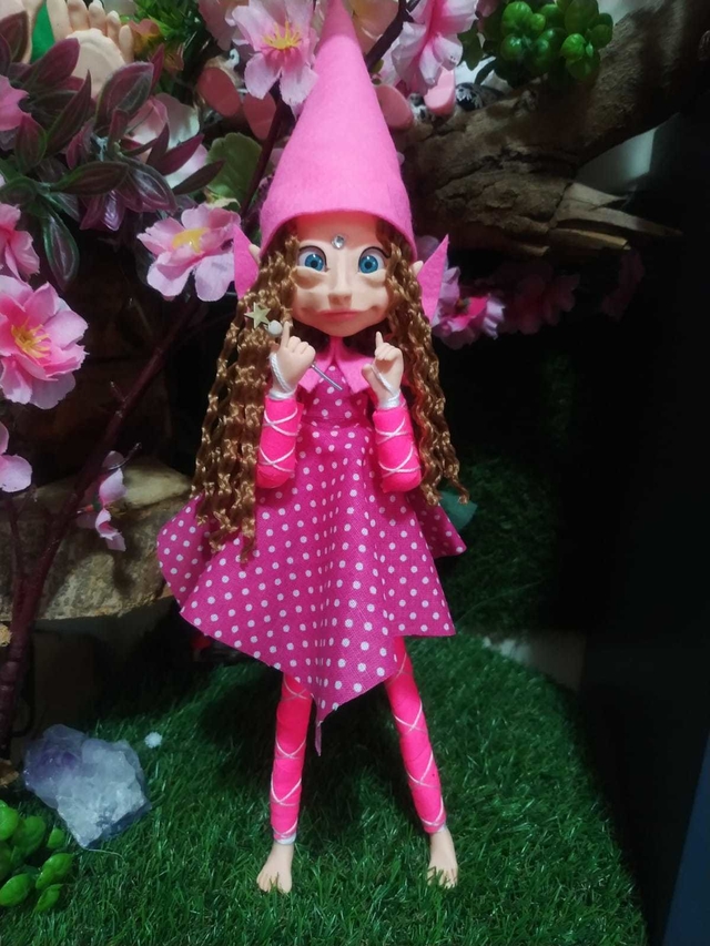 FADA ROSA DE BOLINHAS CABELO CACHEADO