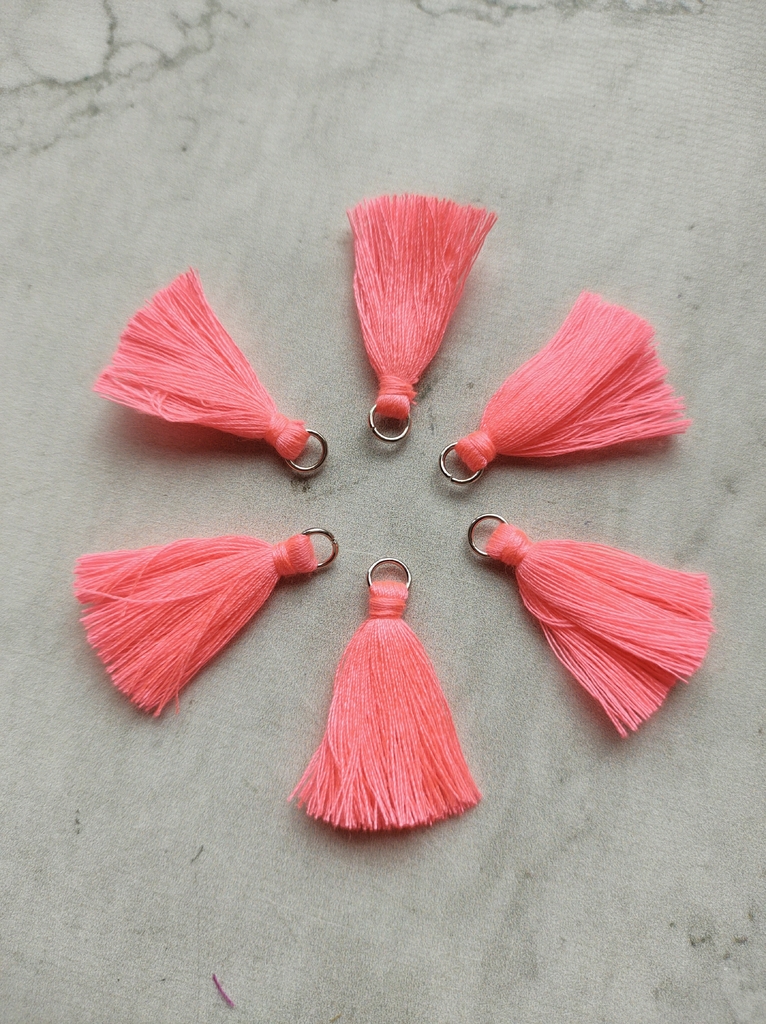 Fleco de hilo ROSA FLUO x 5 unidades