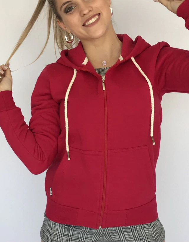 Cangurito Frisado Rojo Liso - Comprar en porquesiche