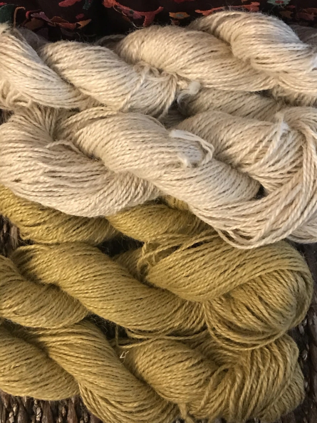 Yute teñido Natural. Precio por Madeja - TelasEnvio