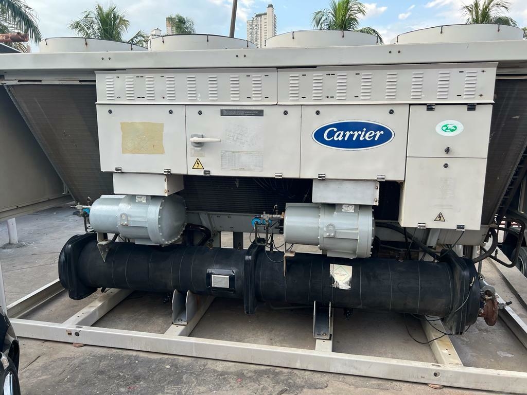 Chiller Carrier 30GX - 162TR - 380V 3F - Seminovo (2)