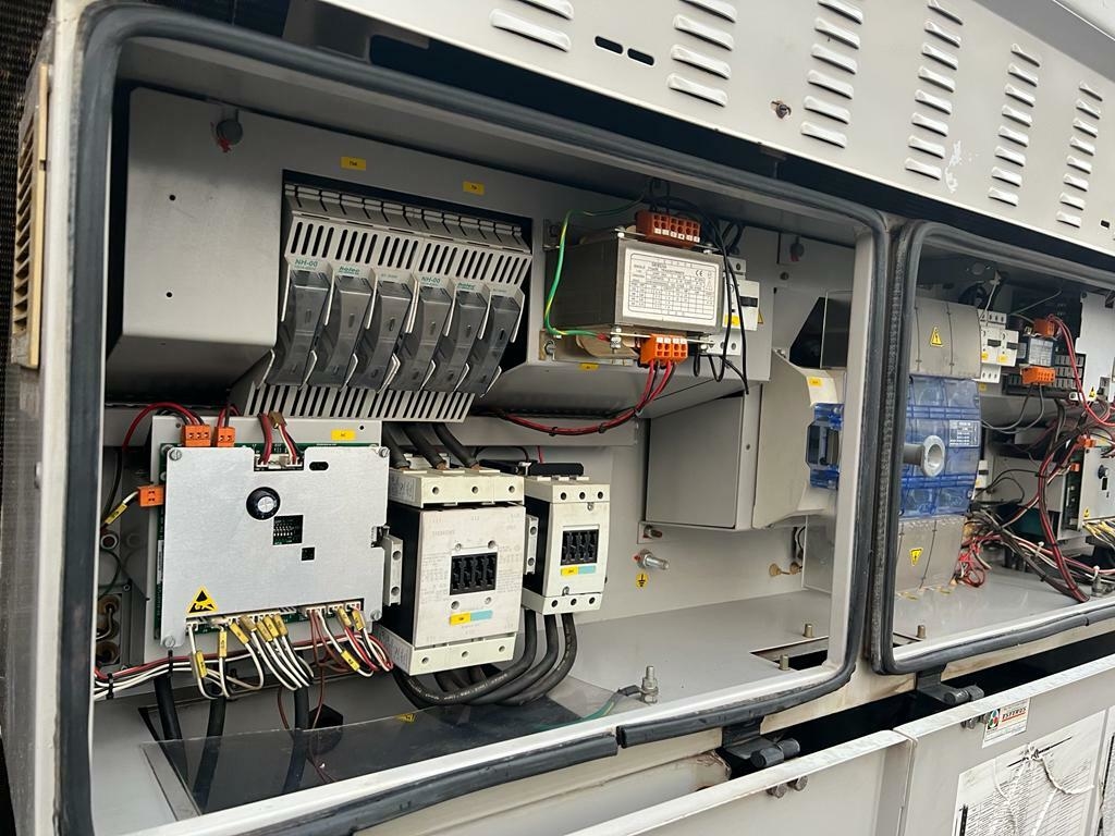 Chiller Carrier 30GX - 162TR - 380V 3F - Seminovo (2)