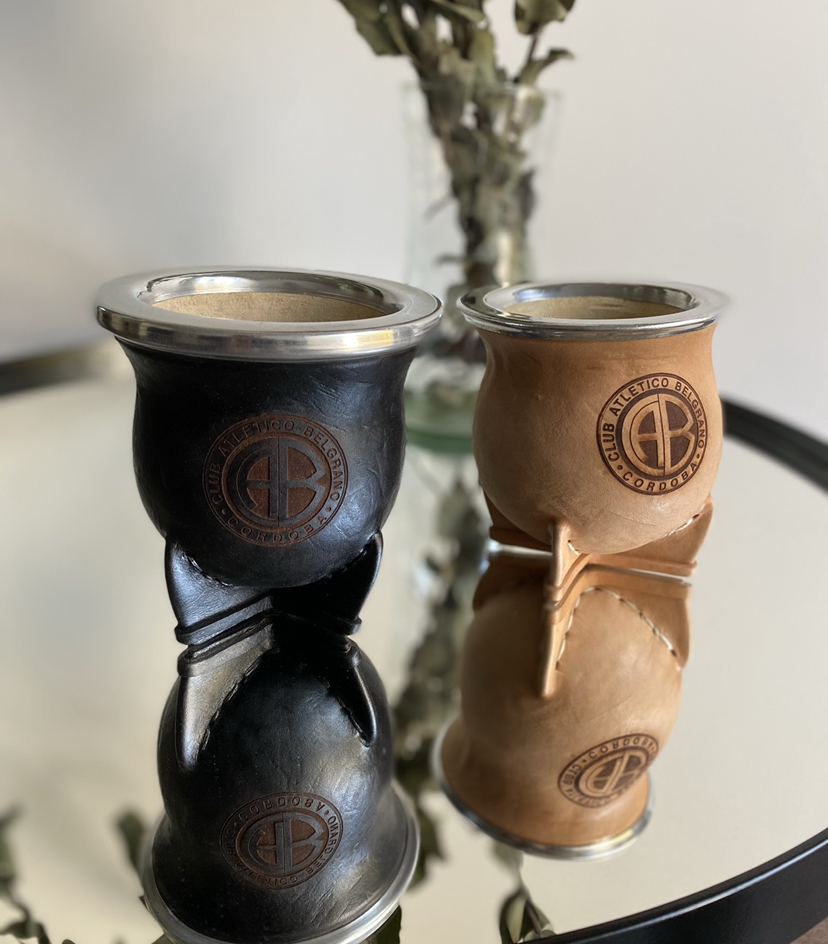 MATE DE CUERO CON GRABADO PERSONALIZADO