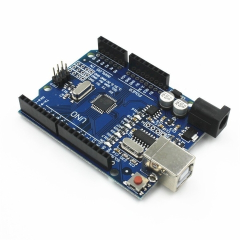 Placa Arduino Uno con cable USB - Robótica Cipolletti
