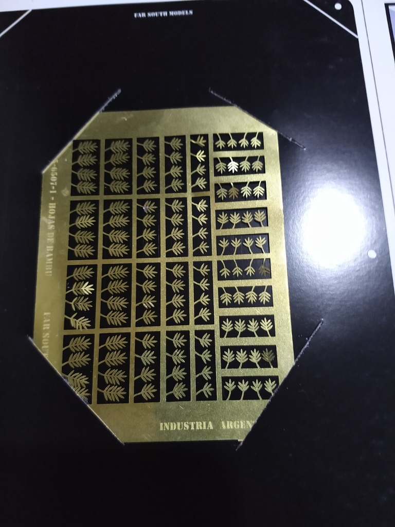 Far South Models Fotograbados 1/35 35-6507-1 Hojas de Bambu