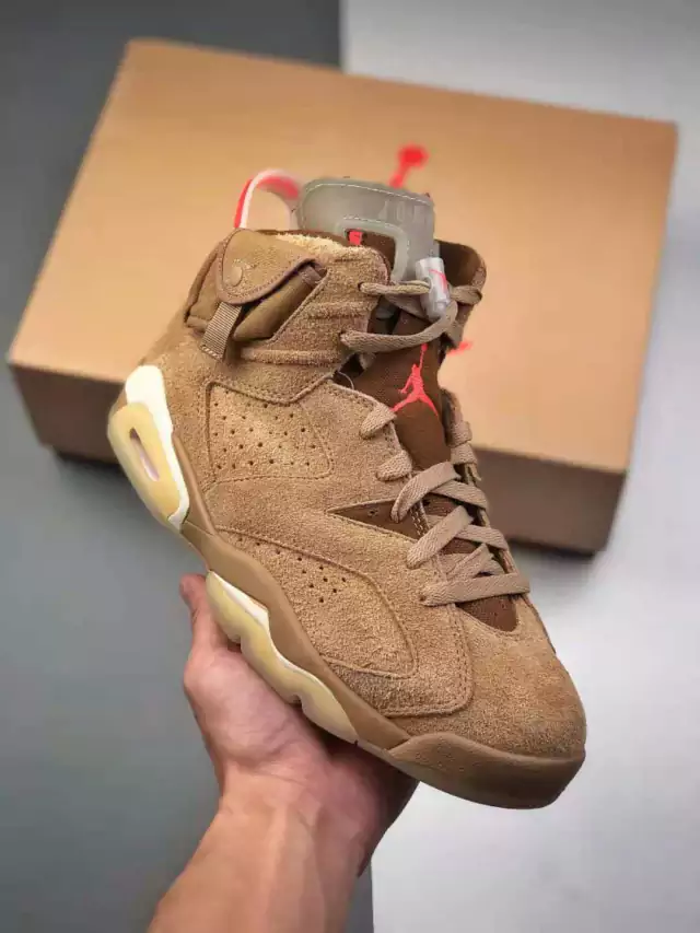 Nike Air Jordan 6 Marrom