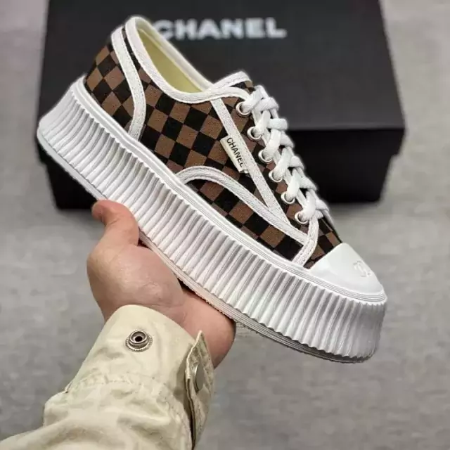 Tênis Chanel