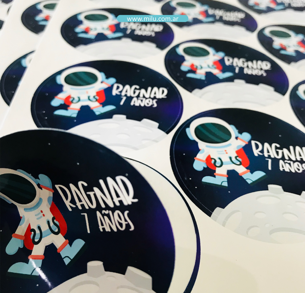 Stickers Troquelados (hoja A4) - Milu Diseño