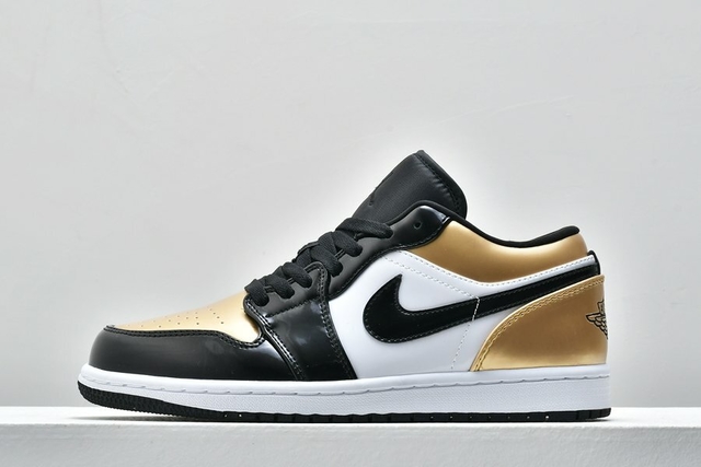 Air Jordan 1 Low ''Gold Toe'' - B&F Store Sneakers