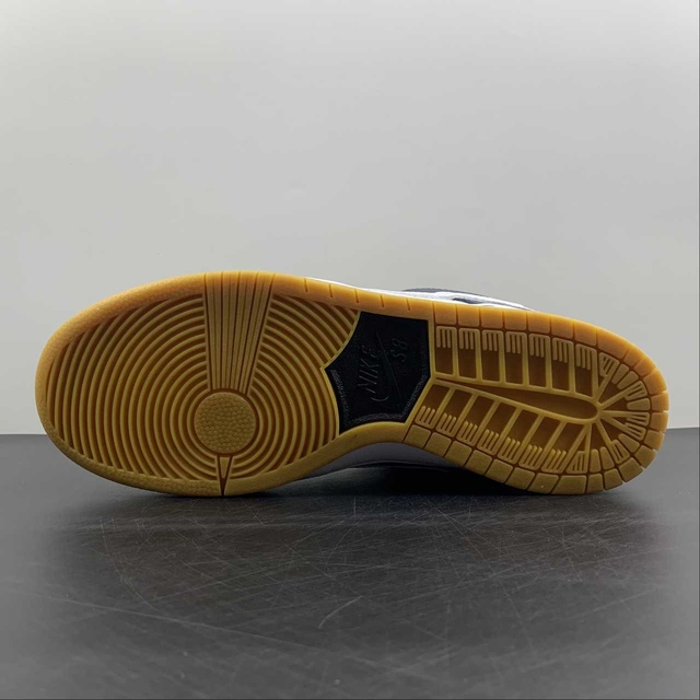 Nike SB Dunk Low Fast Times - B&F Store Sneakers