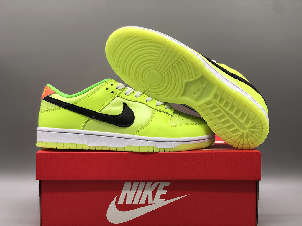 Nike Dunk Low SE Splash Volt - B&F Store Sneakers