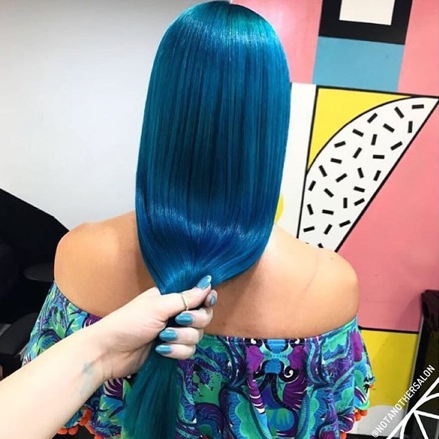 Capri Blue de Crazy Color - Urban Colour Studio