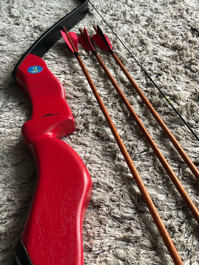 Arco Recurvo PRETO e VERMELHO - Arquearia Brasil