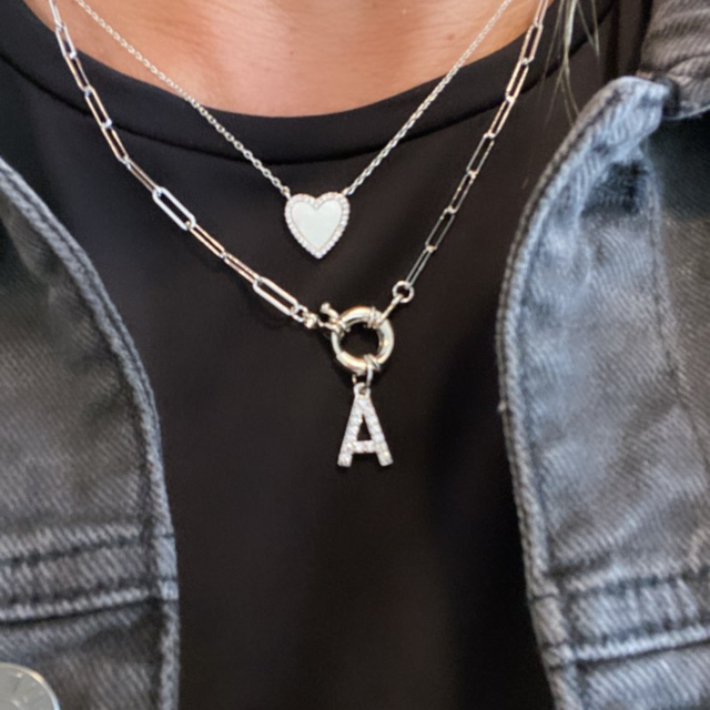 collar inicial letra grande - Ambar Collection