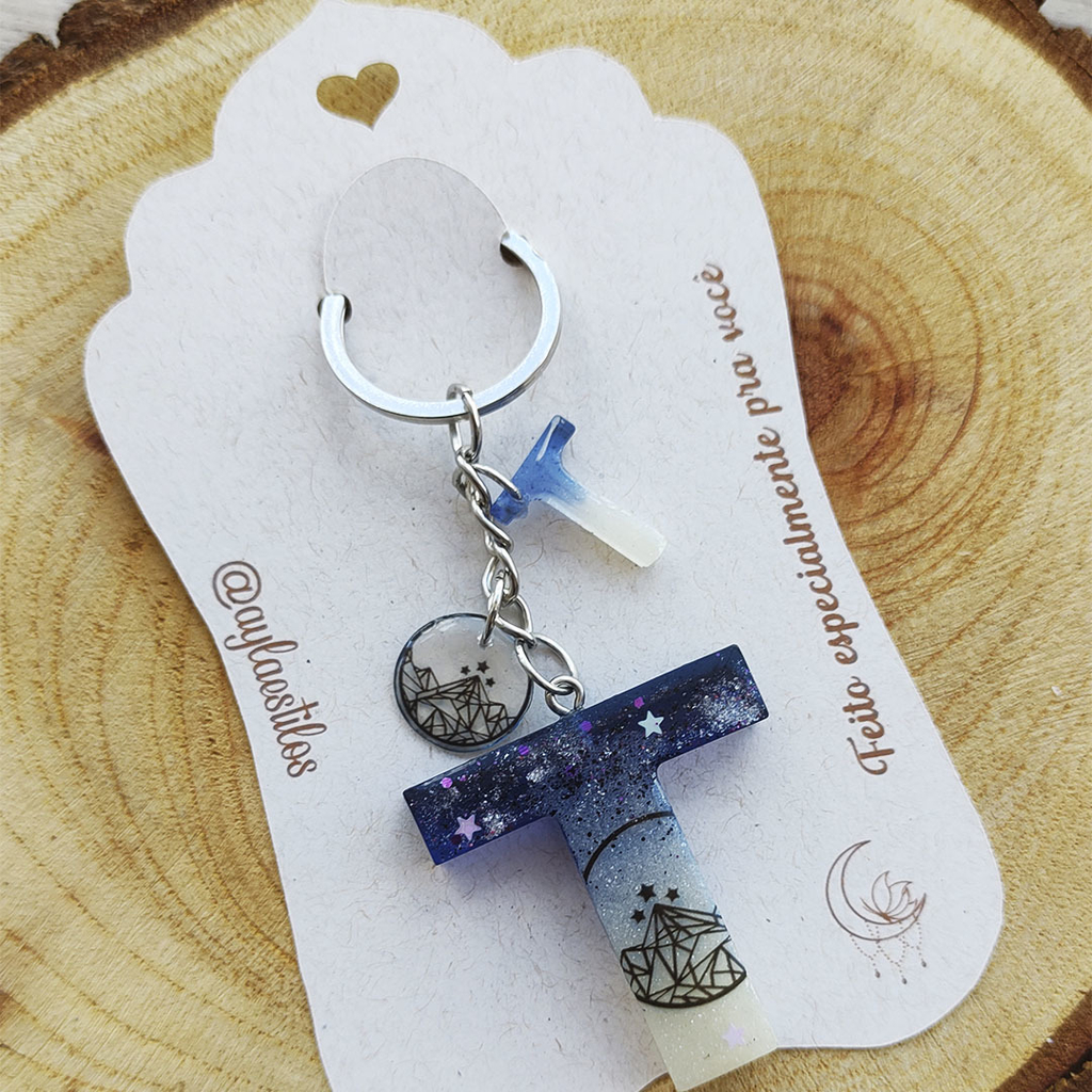 Chaveiro ACOTAR - Letra em Resina Epóxi Personalizada