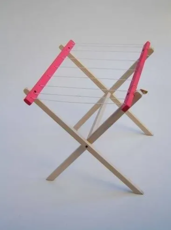 Tender P/ Colgar La Ropa De Madera Artesanal Dramatizacion