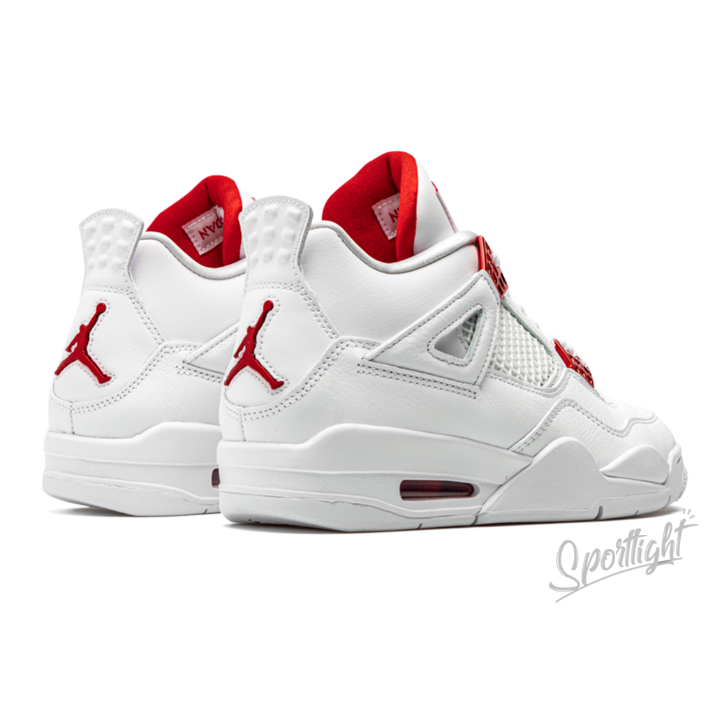 Tênis Nike Air Jordan 4 Retro Metallic Red