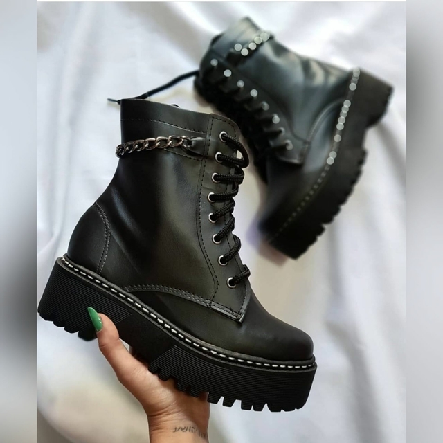 Comprar Coturno/Bota em Kichike Loja