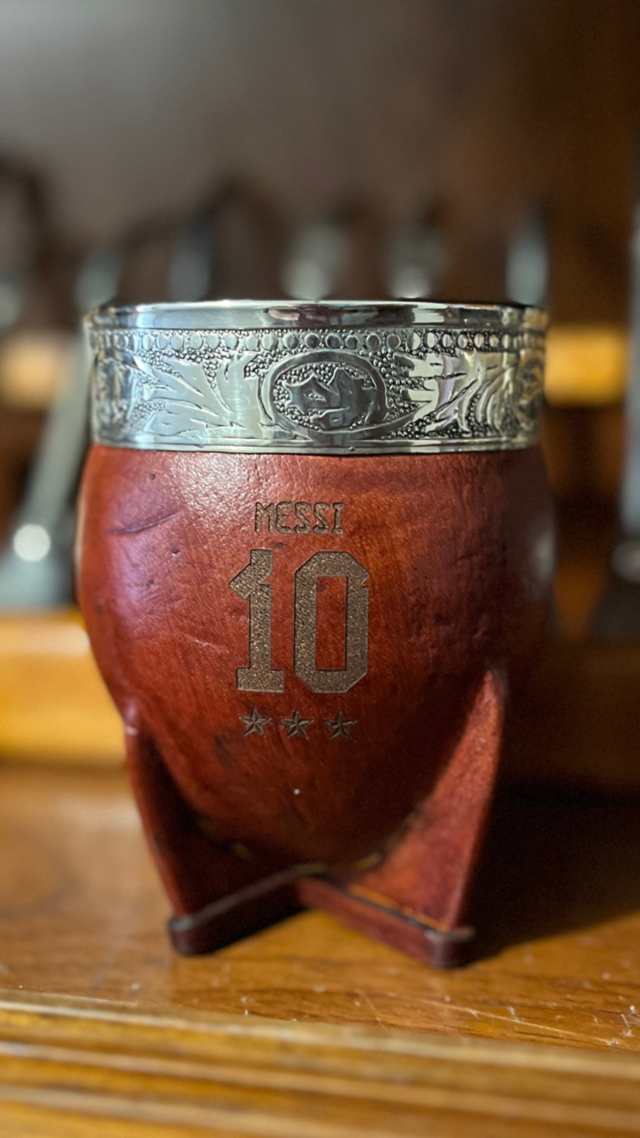 MATE DE MESSI APM MARRÓN - Comprar en A PURO MATE