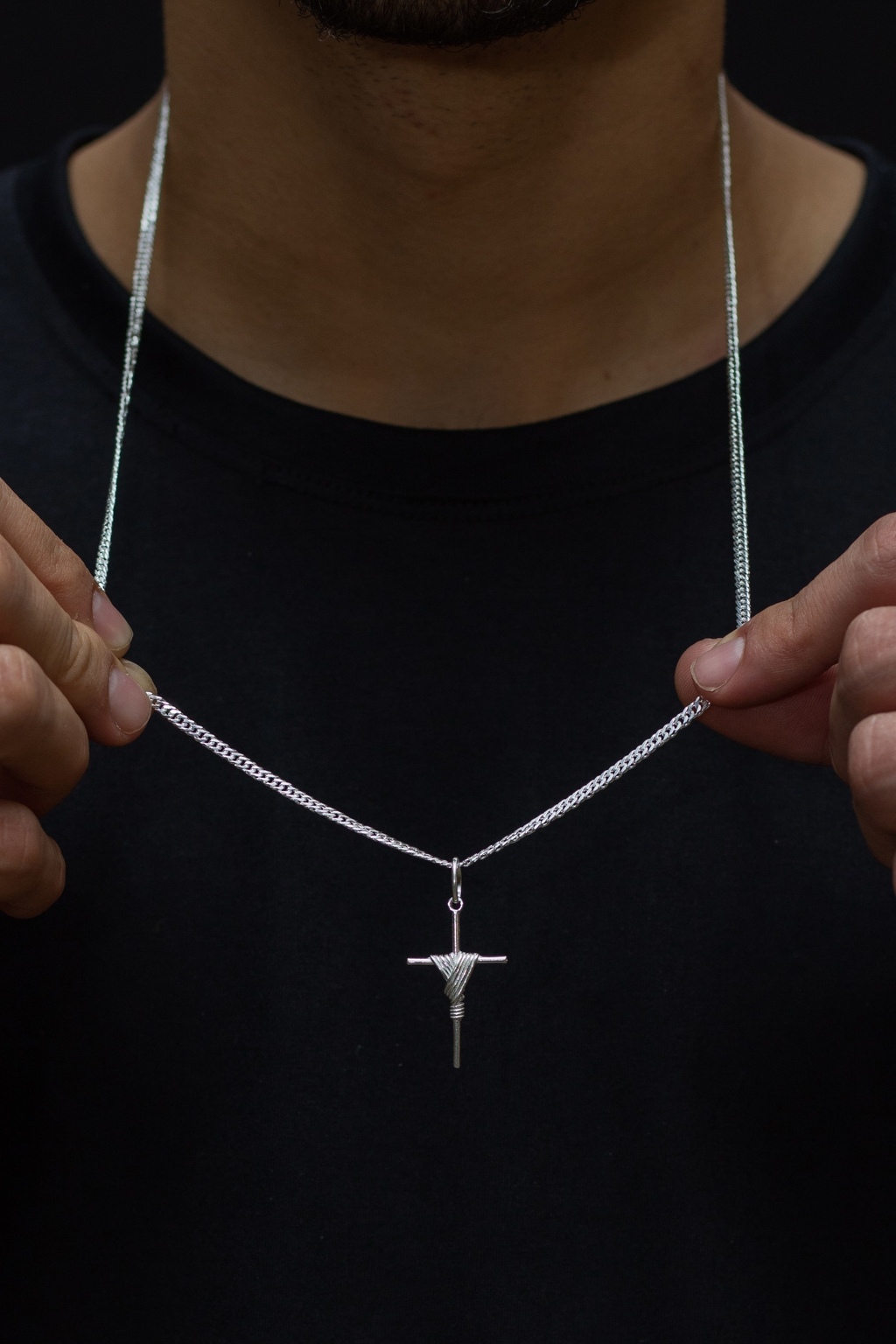 Corrente Duplo Grume 3mm 70cm + Pingente Cruz Túnica