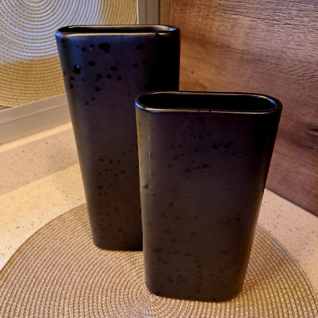 Florero plano ceramica negro grande - Comprar en kazaru