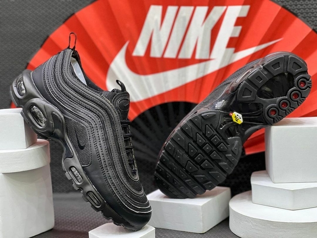 NIKE AIR MAX 97 TN PLUS - PRETO - Comprar em RL STORE