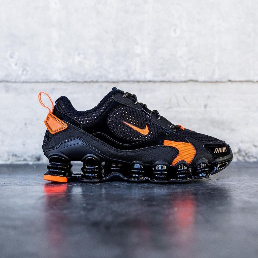 NIKE SHOX TL NOVA - PRETO E LARANJA - 12 MOLAS