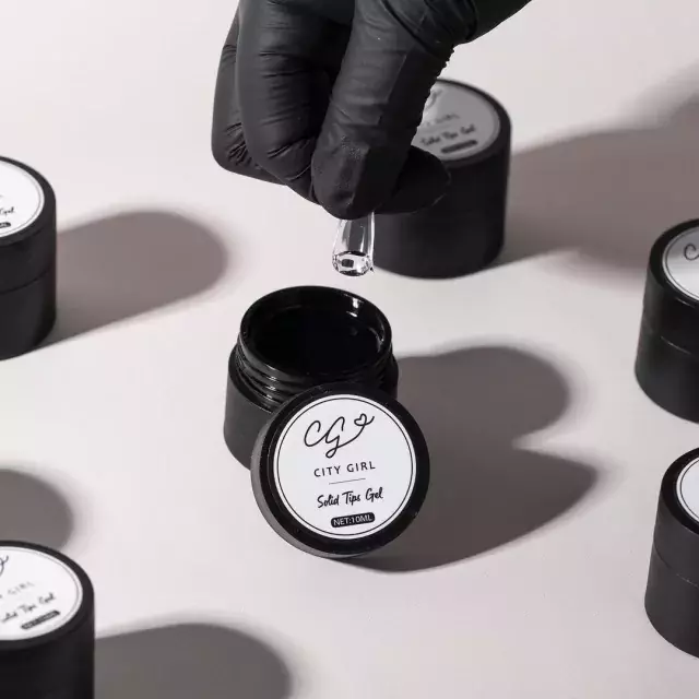 PRESS GEL SÓLIDO CITY GIRL (10 ML) - Millienails