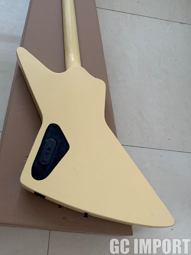 Guitarra ESP Explorer Mx-220 Eet Fuk James Hetfield Replica Chinesa